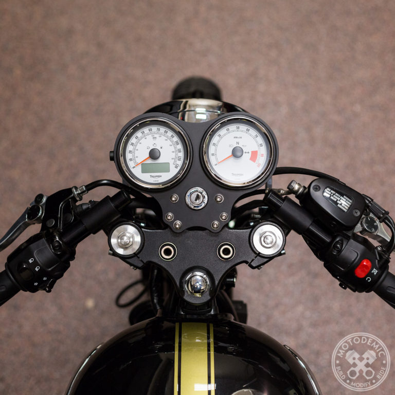 Triumph Flat Gauge Cluster Bracket • MOTODEMIC