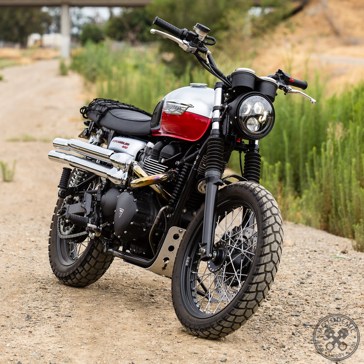 Triumph Classics Headlight Brackets • MOTODEMIC