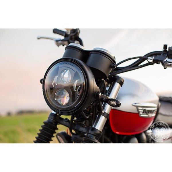 Street Scrambler • MOTODEMIC