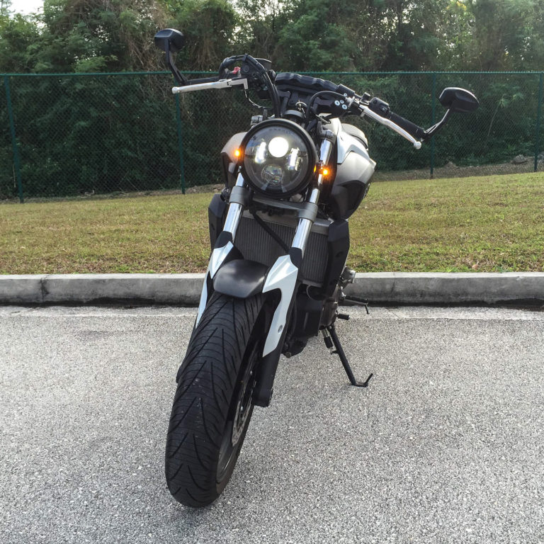MT-07/FZ-07/XSR700 Custom Headlight Brackets • MOTODEMIC