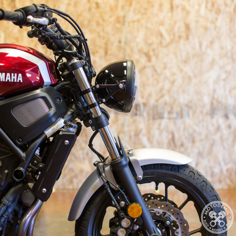 MT-07/FZ-07/XSR700 Custom Headlight Brackets • MOTODEMIC