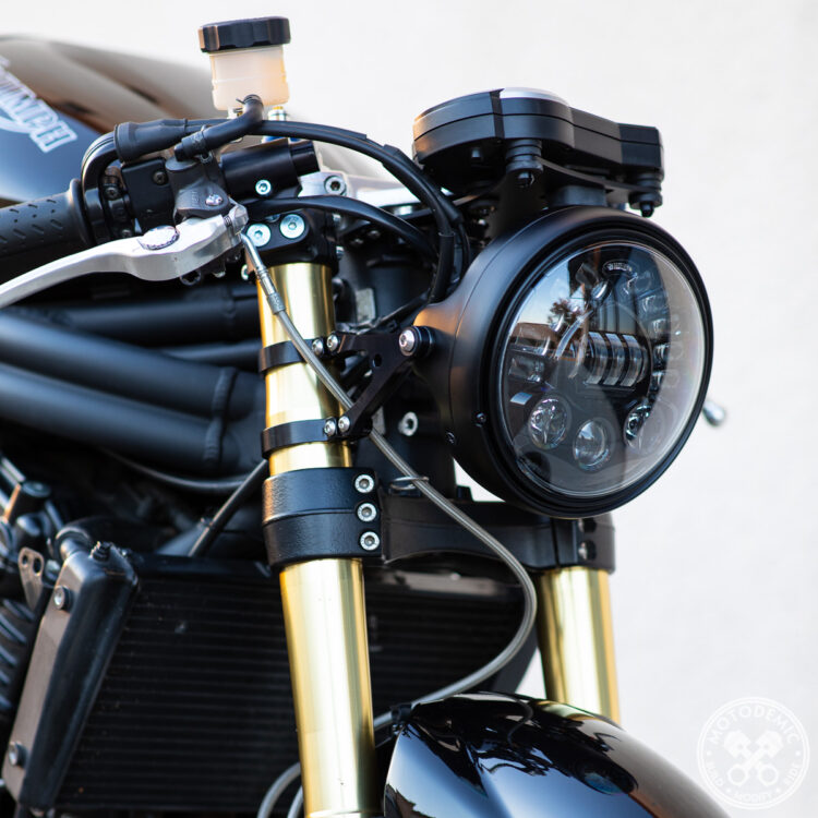 Speed Triple Single Headlight Conversion - Round (05-10) • MOTODEMIC