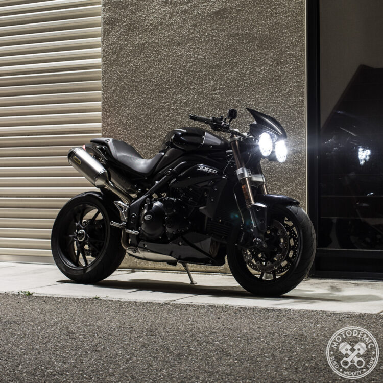 Dual Round Headlight Conversion • MOTODEMIC