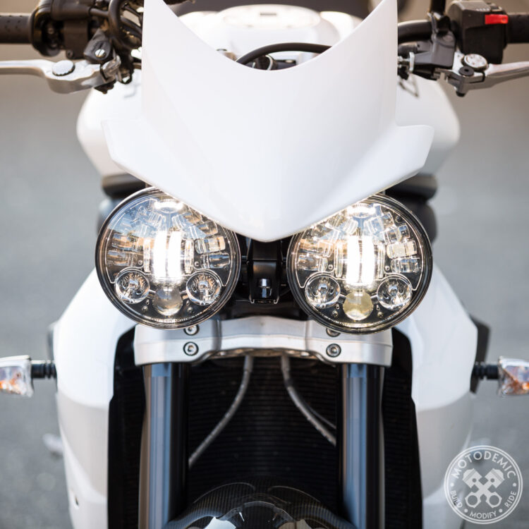 Dual Round Headlight Conversion • MOTODEMIC