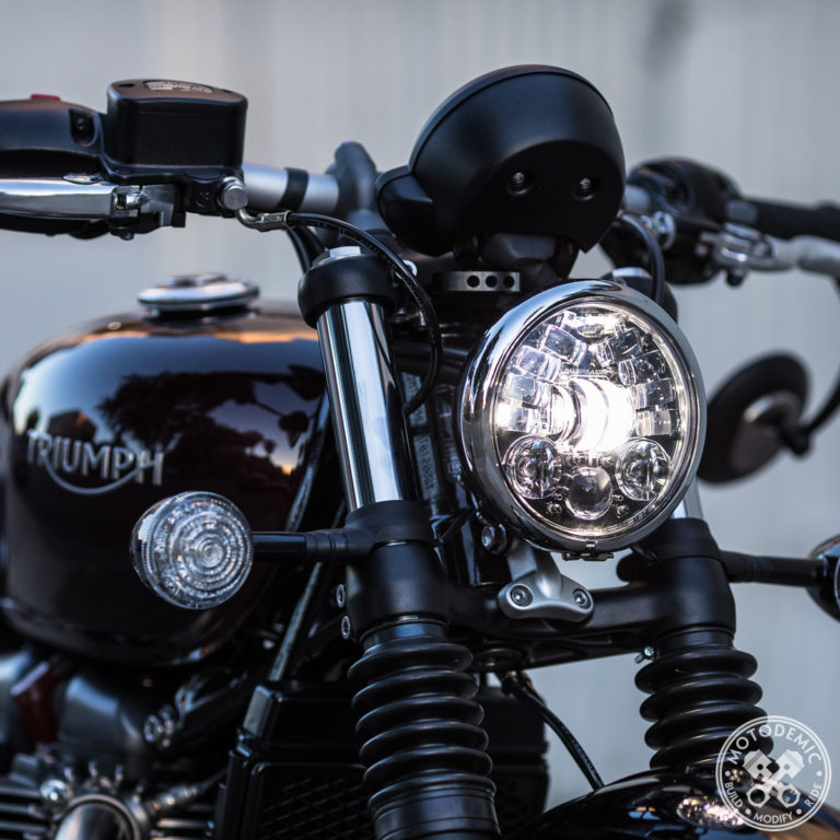 LED Headlight for Triumph Bobber • MOTODEMIC