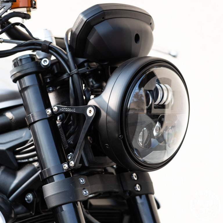 Speed Triple S/RS Single Headlight Conversion - Round (18-20) • MOTODEMIC