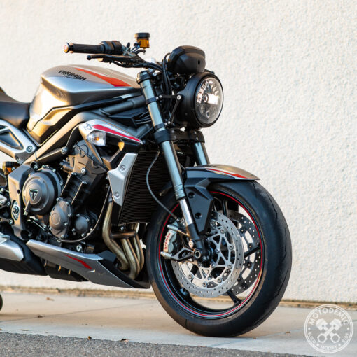 Street Triple Single Headlight Conversion - Round (765 TFT) • MOTODEMIC