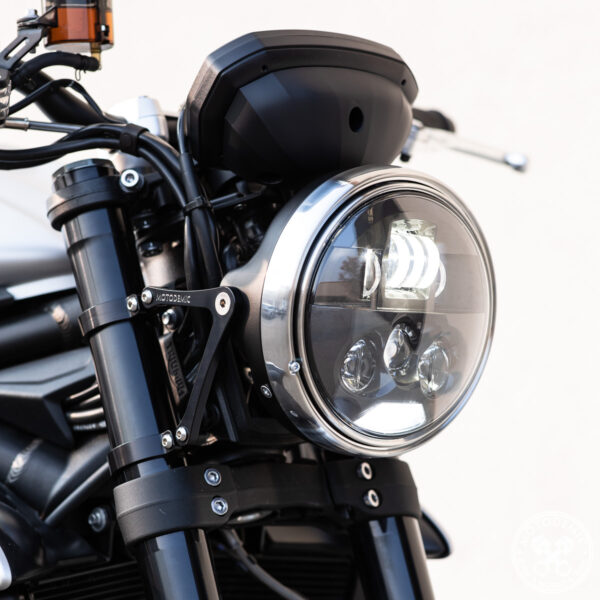 Street Triple Single Headlight Conversion - Round (765 TFT) • MOTODEMIC