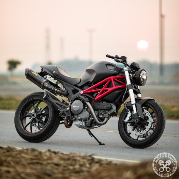 Monster on Mars • MOTODEMIC