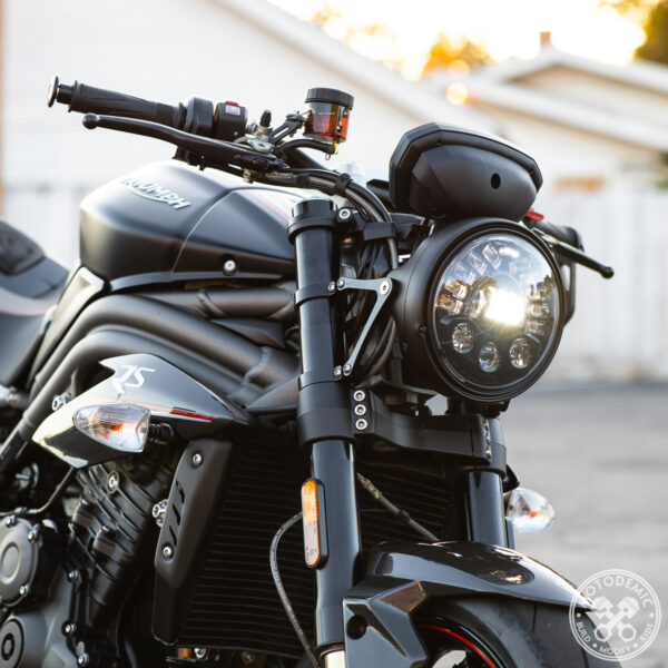 Speed Triple S/RS Single Headlight Conversion - Round (18-20) • MOTODEMIC