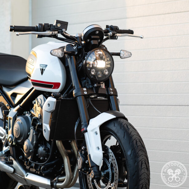 Headlight Upgrade for Trident 660 • MOTODEMIC
